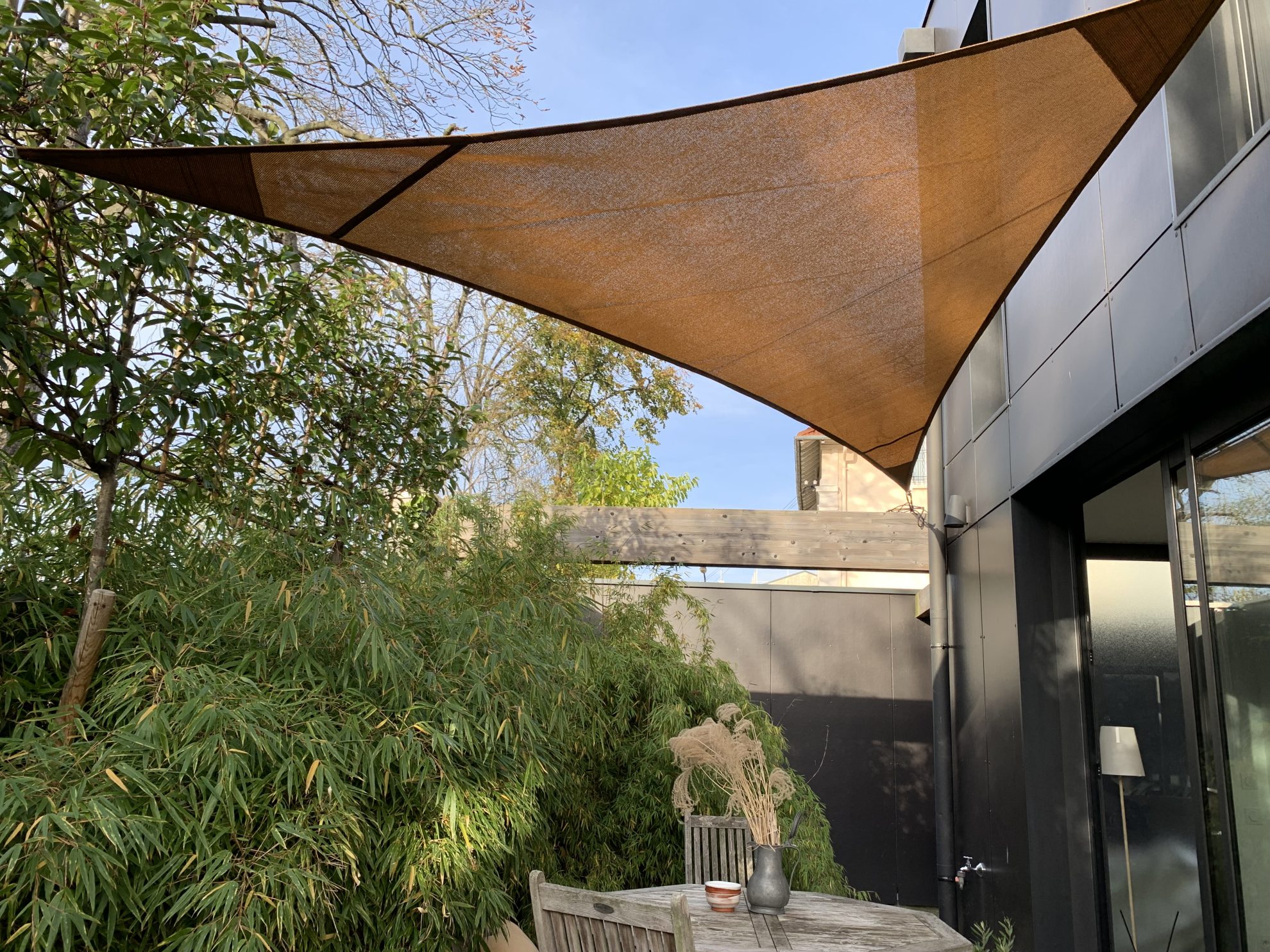 Comment créer sa voile, toile d’ombrage ? | Espace Ombrage