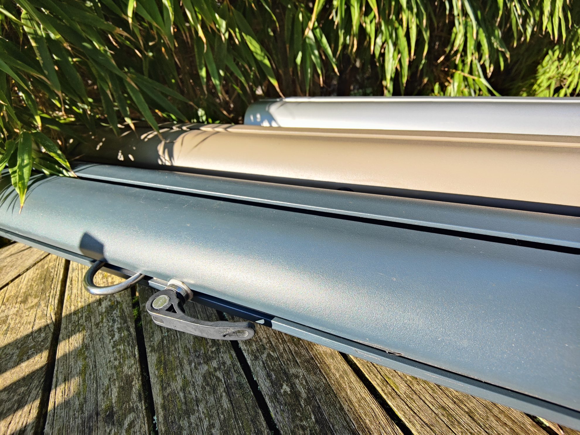 Tout savoir sur les mâts et fixations et accessoires d'Espace Ombrage ...